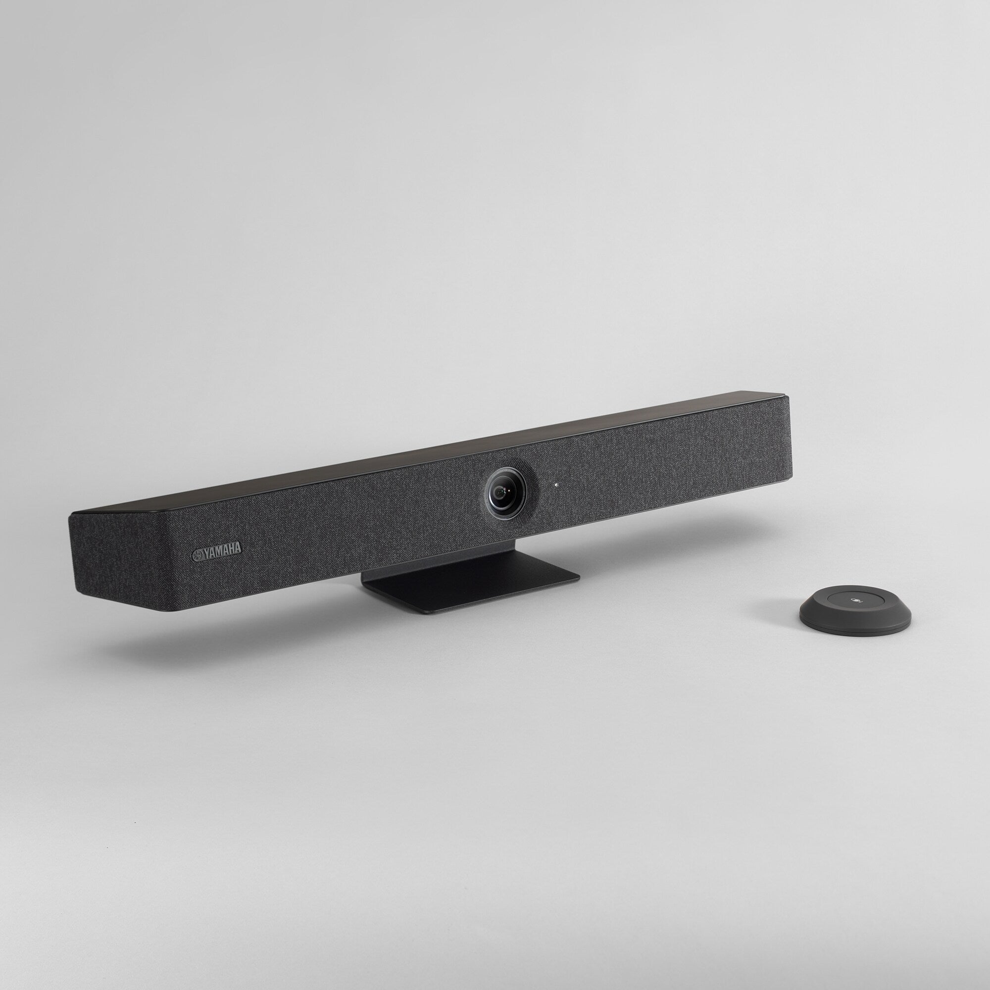 Yamaha CS800 Video Sound Bar for Huddle Rooms | Video Collaboration ...